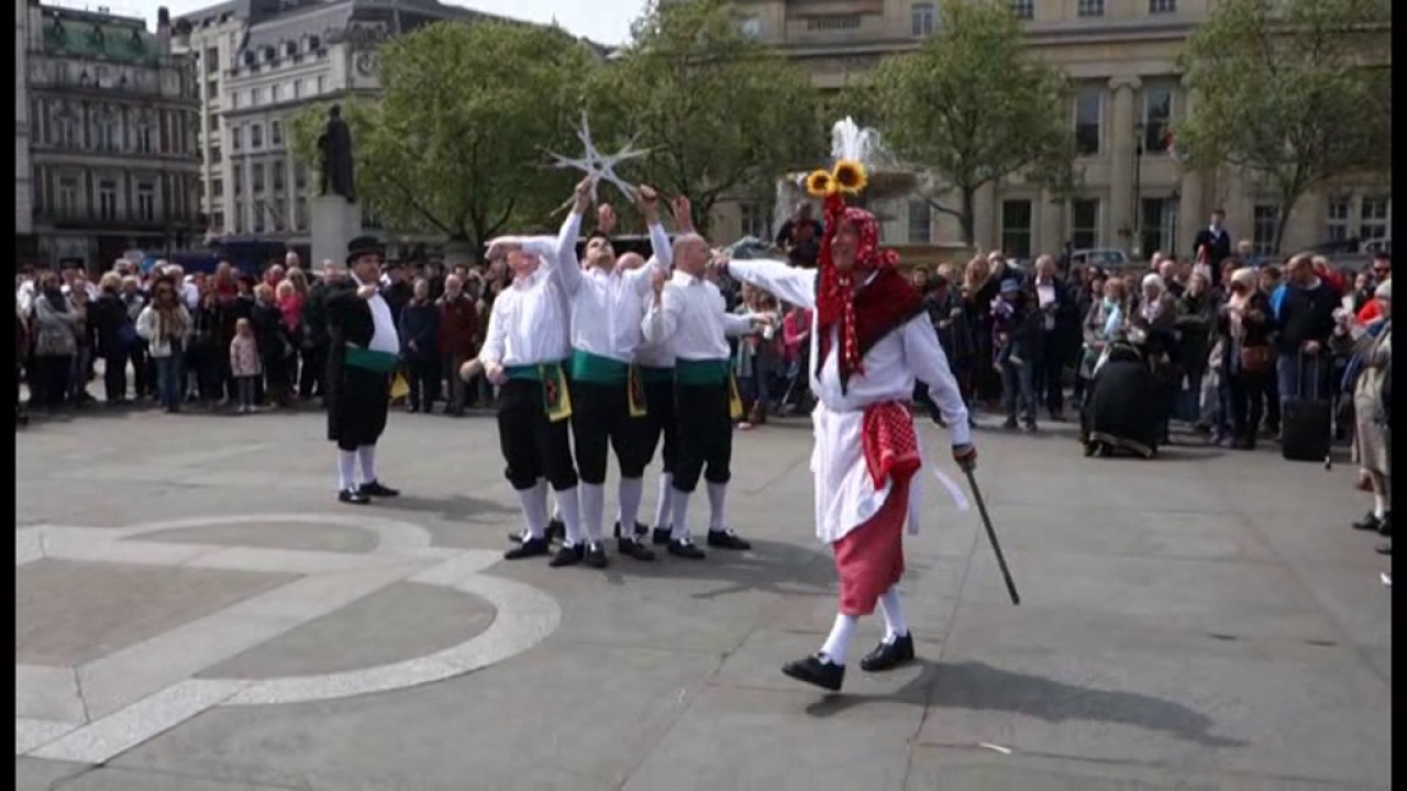 Monkseaton Morris Men Sword RAPPER 2015 - YouTube