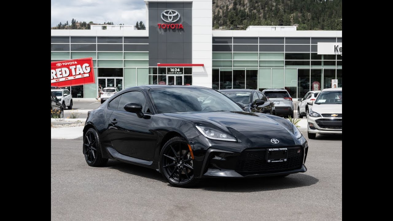 Black 2022 Toyota GR86 Manual Premium Walkaround - Kelowna Toyota - YouTube