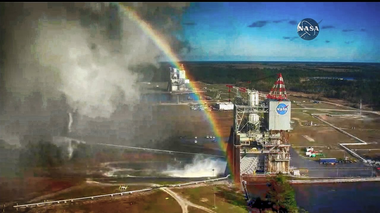 A Rainbow View of NASA's RS-25 Engine Test - YouTube