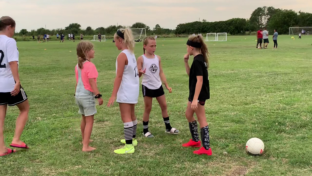 🐷 Piggyback- triple decker. Can they get the quadruple decker?!! - YouTube