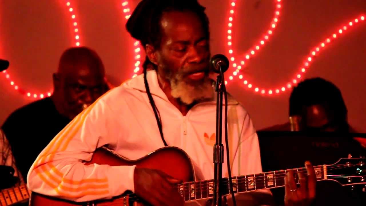 LIVE AT REDBONES (Kingston, Jamaica) : Earl "Chinna" Smith & Inna de ...