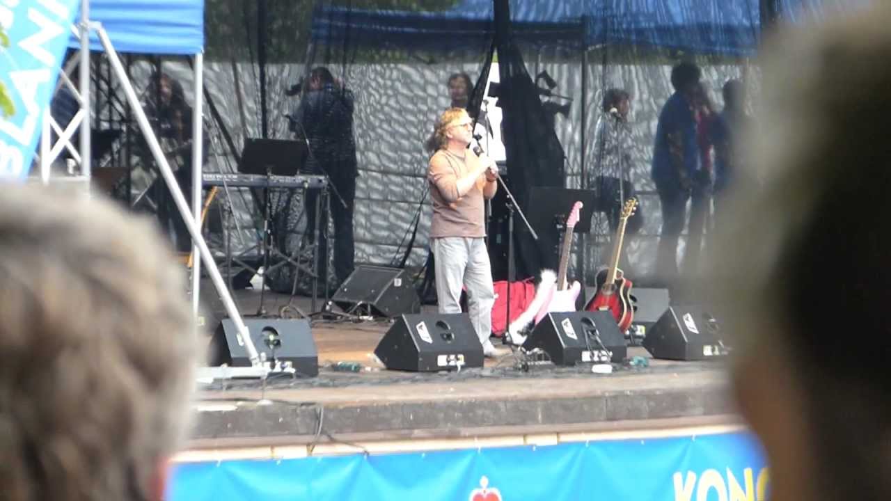 Dalibor Janda - Hurikán (Konopiště 2.6. 2012) - YouTube