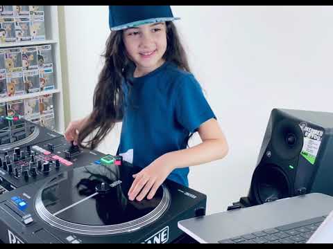 1,2,3,4 FREESTYLE BY DJ MICHELLE - YouTube