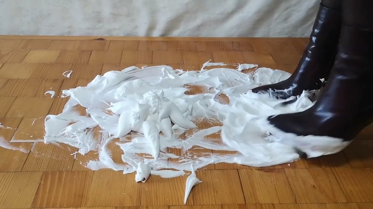 Boots crushing cream | Playing with foam in ankle boots | Crushing with ...
