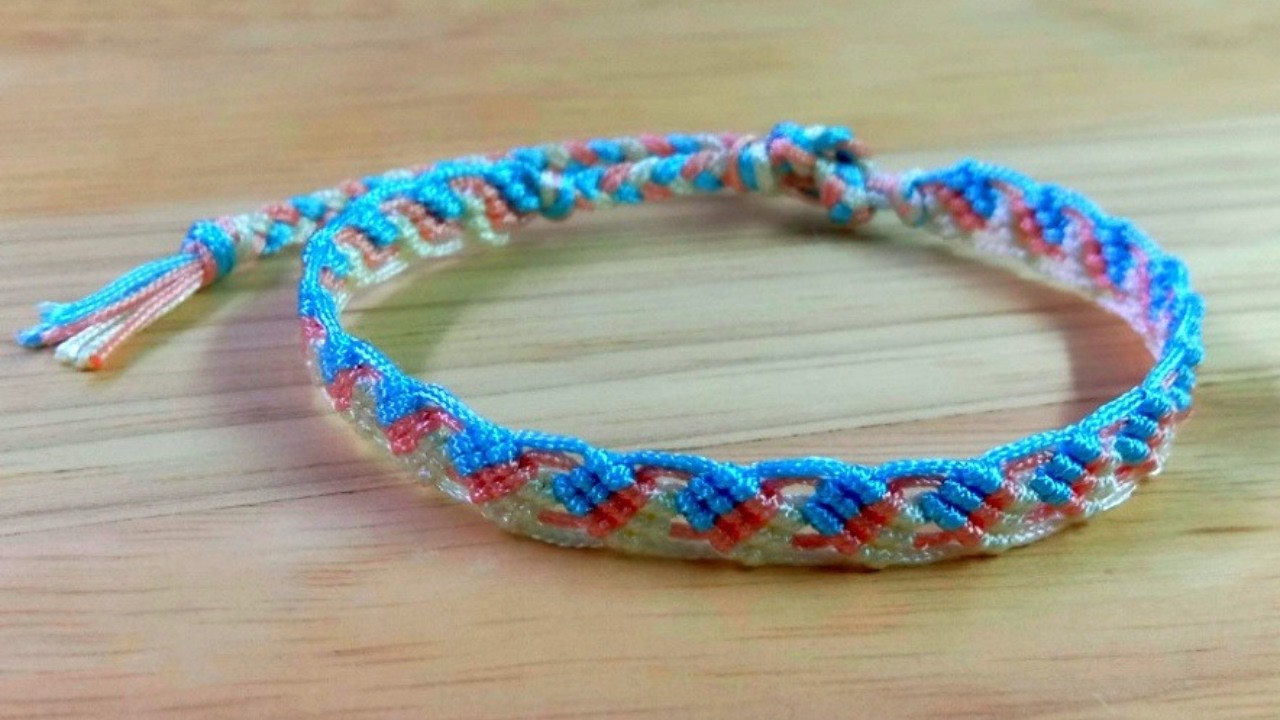 Easy Friendship Macrame Bracelet / Macrame Bracelet Tutorial - YouTube
