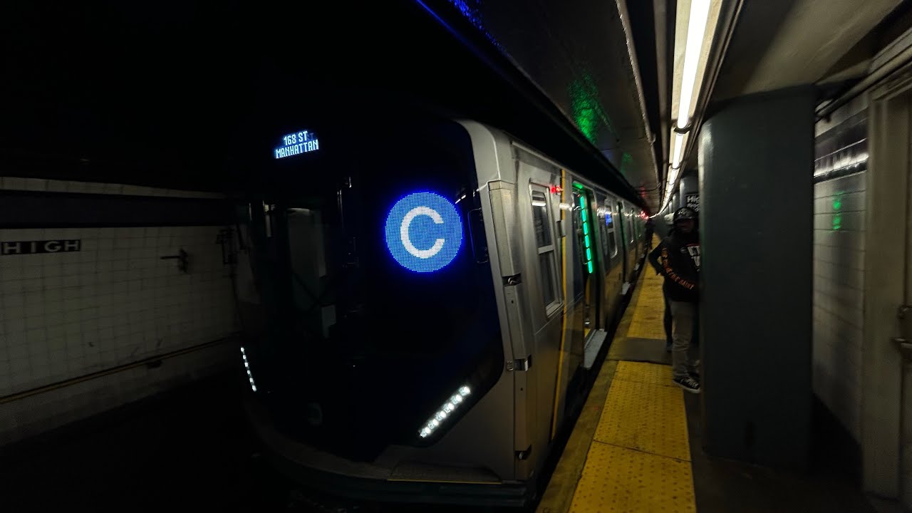 Day 2 of 30: R211T (C) train leaving High st - YouTube