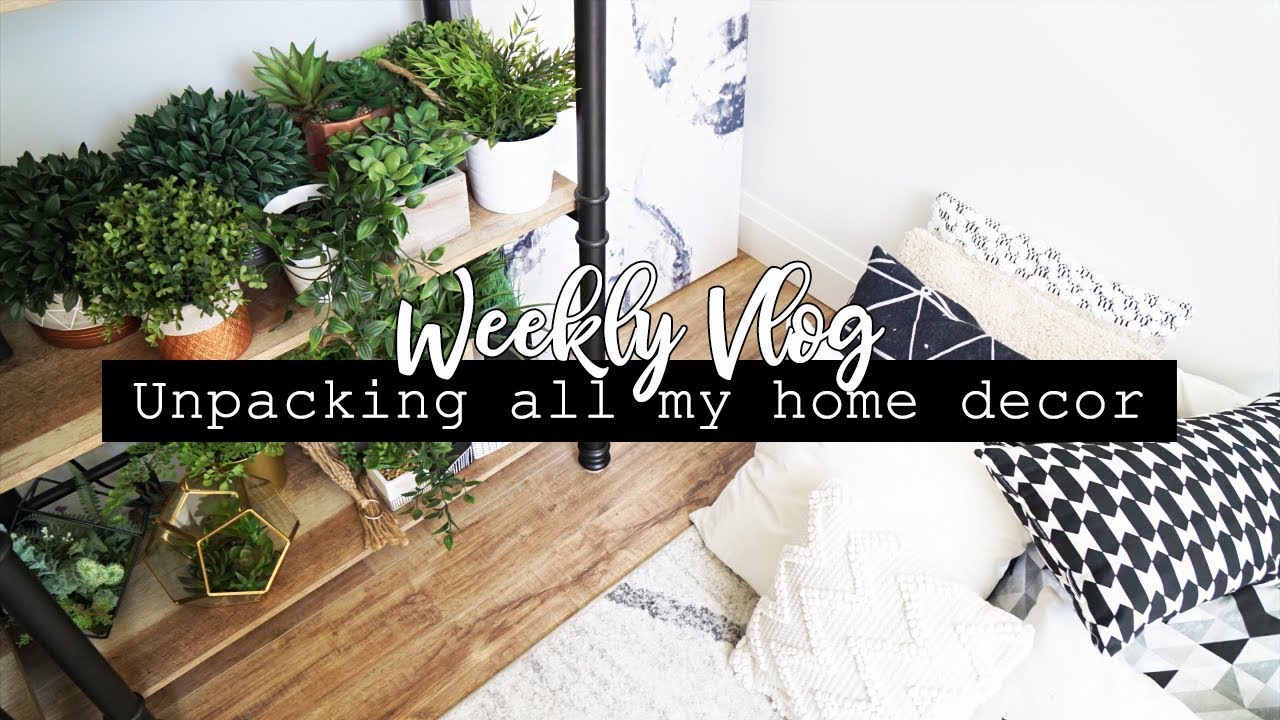 Bathroom Update & Unpacking all my decor! || Weekly Vlog #19 - YouTube