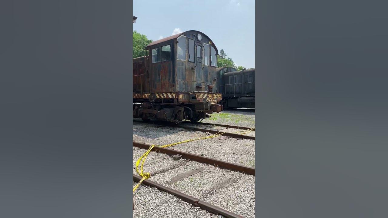 Southern steam 610 and Southern crescent 6914 - YouTube