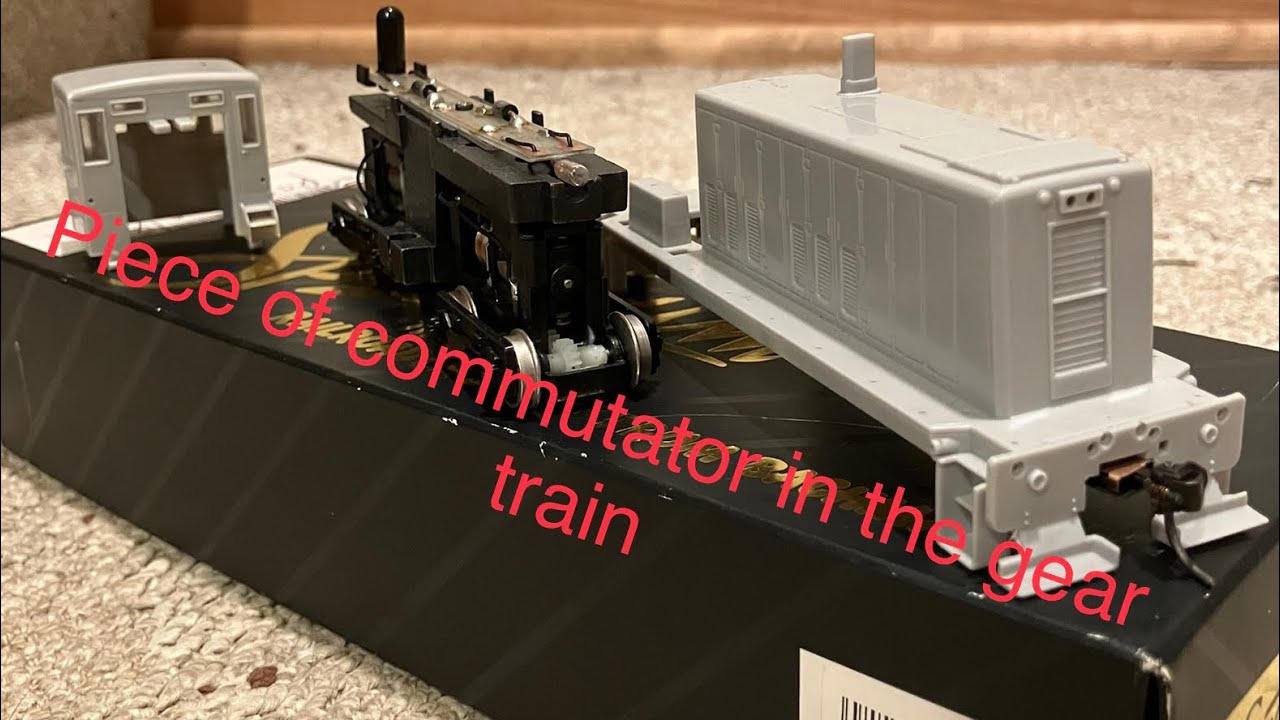 Fixing a Bachman spectrum GE 70 ton locomotive - YouTube