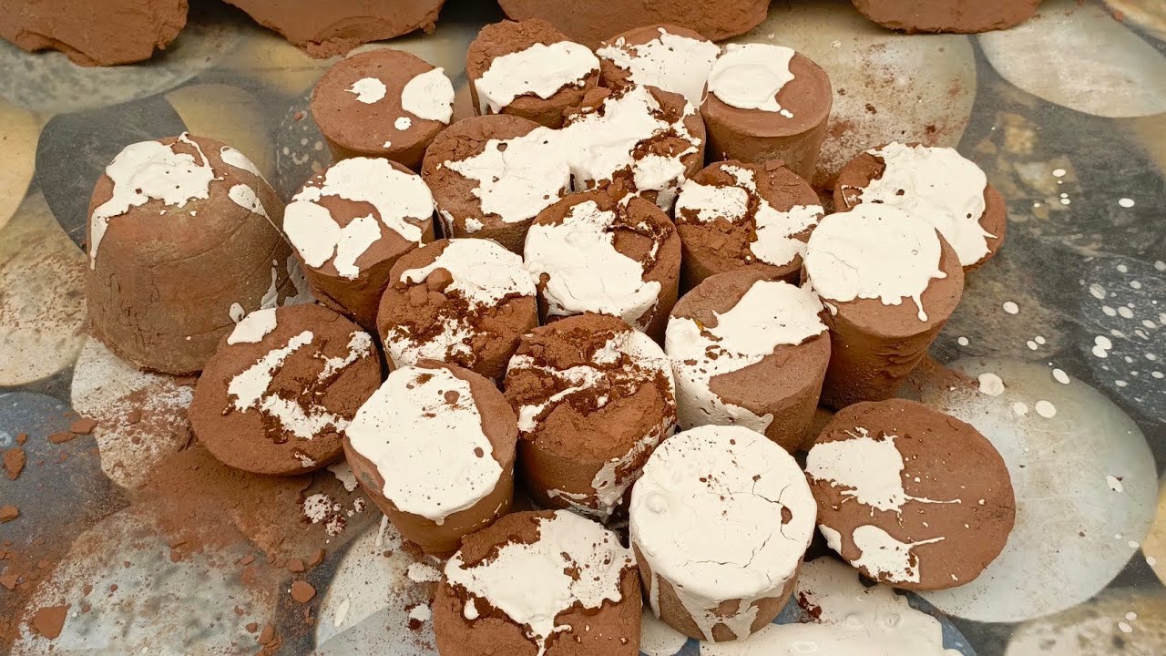 Asmr. coco dirt clay dry crumbling floor+clay pot. like a dairy milk ...