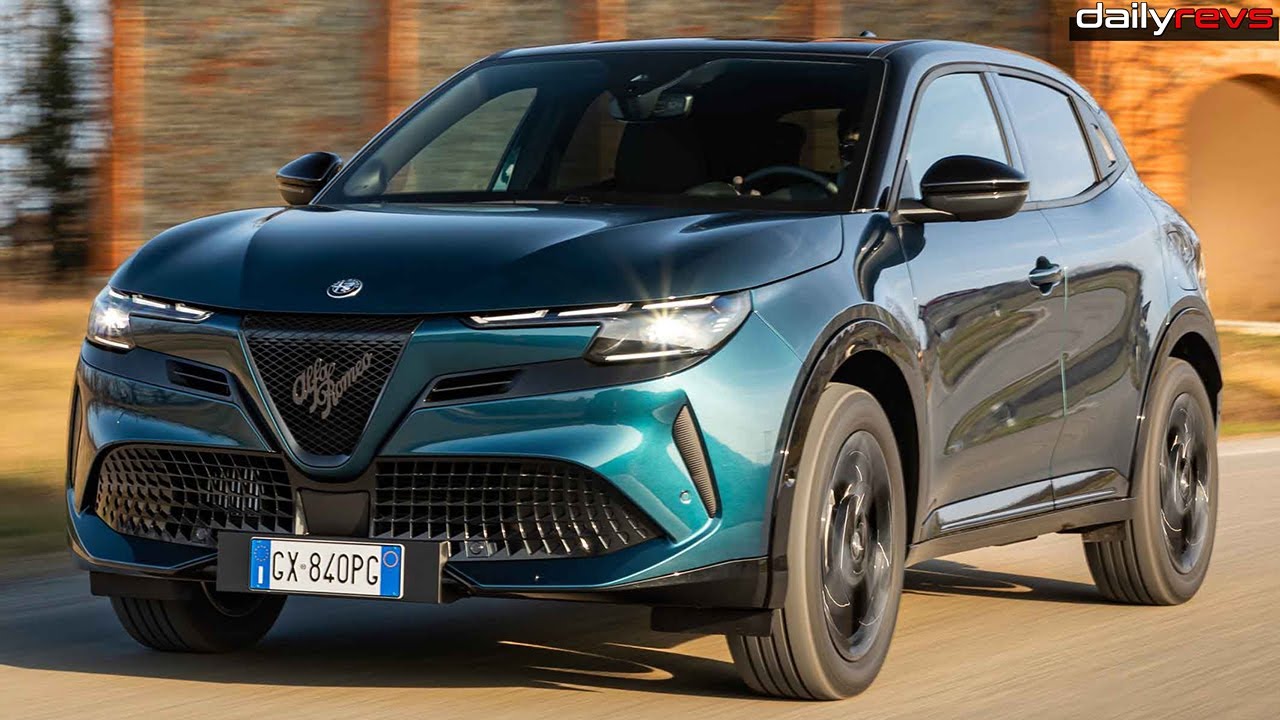 2025 Alfa Romeo Junior Hybrid Q4 | Navigli Blue | Design Details ! - YouTube