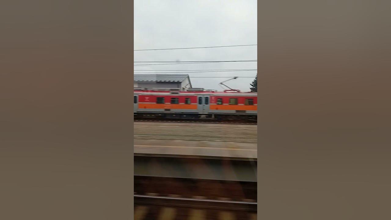 IC 72100/1 "Warta" | Wjazd na stację kolejową Dęblin | Widok z okna | - YouTube