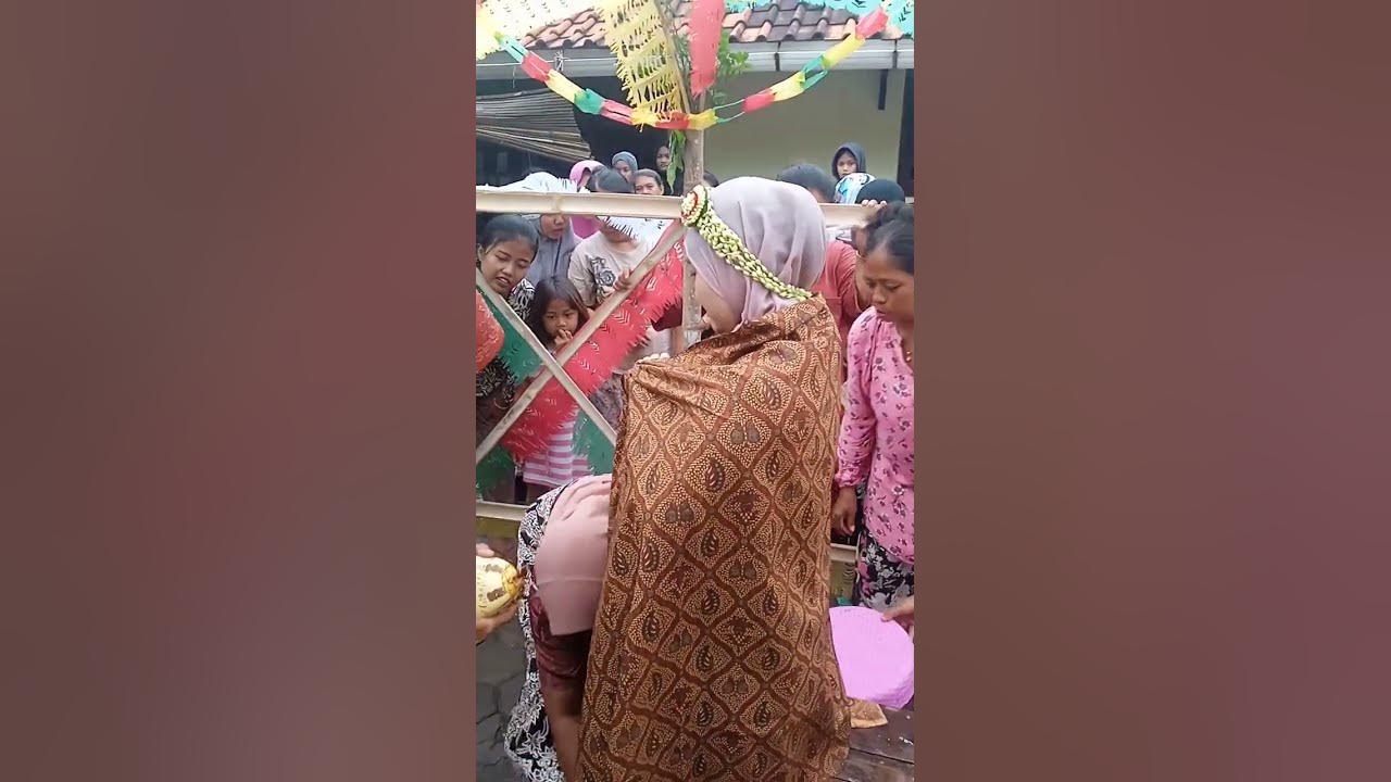 Adat Cirebon ACARA TUJUH BULAN WANITA HAMIL!!!! PART 1 - YouTube