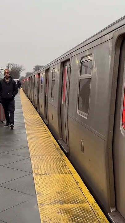 MTA NYCT:R211A (A) Train Arrives & Departs Howard beach JFK Airport as the last stop - YouTube