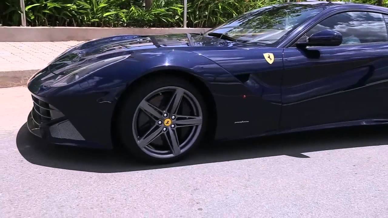 សេះ ខៀវ Ferrari F12 តម្លៃ មិន ក្រោម 300K រូបរាង ប៉ុណ្ណឹង យ៉ាង ម៉េច ដែរ ...