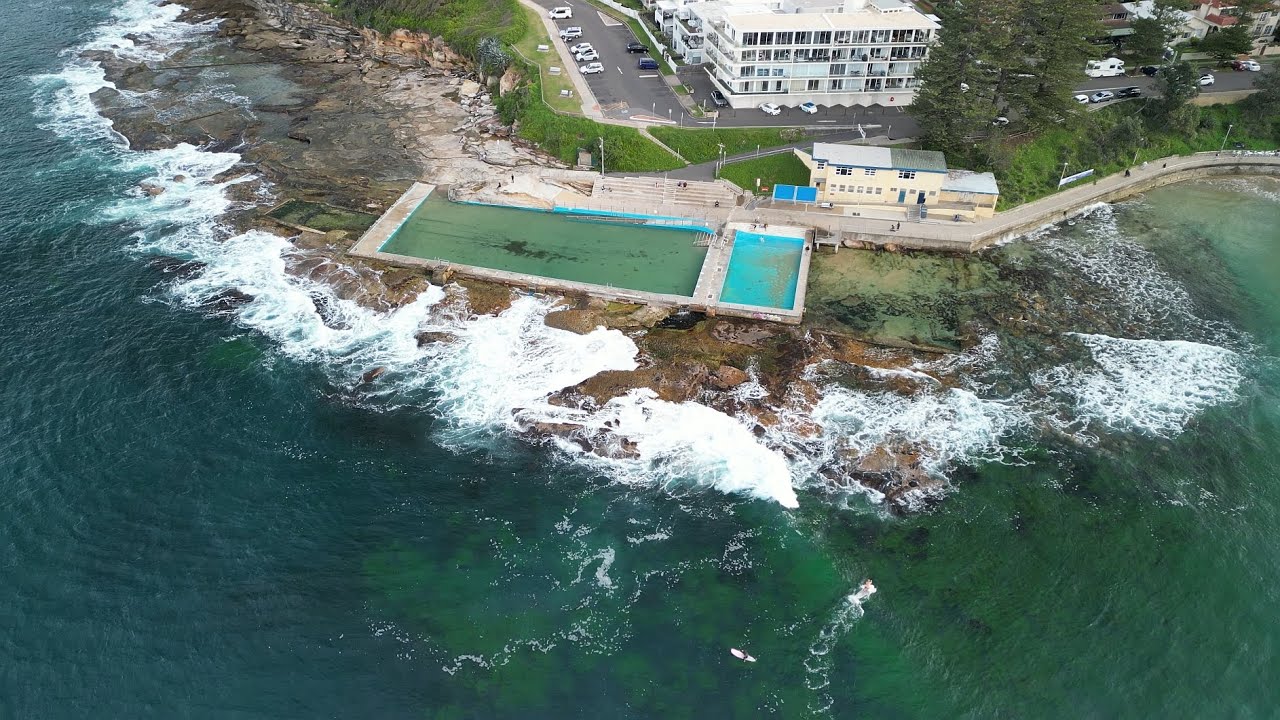 Discover Sydney Suburbs 01 - Dee Why beache is beautiful and clean. It ...