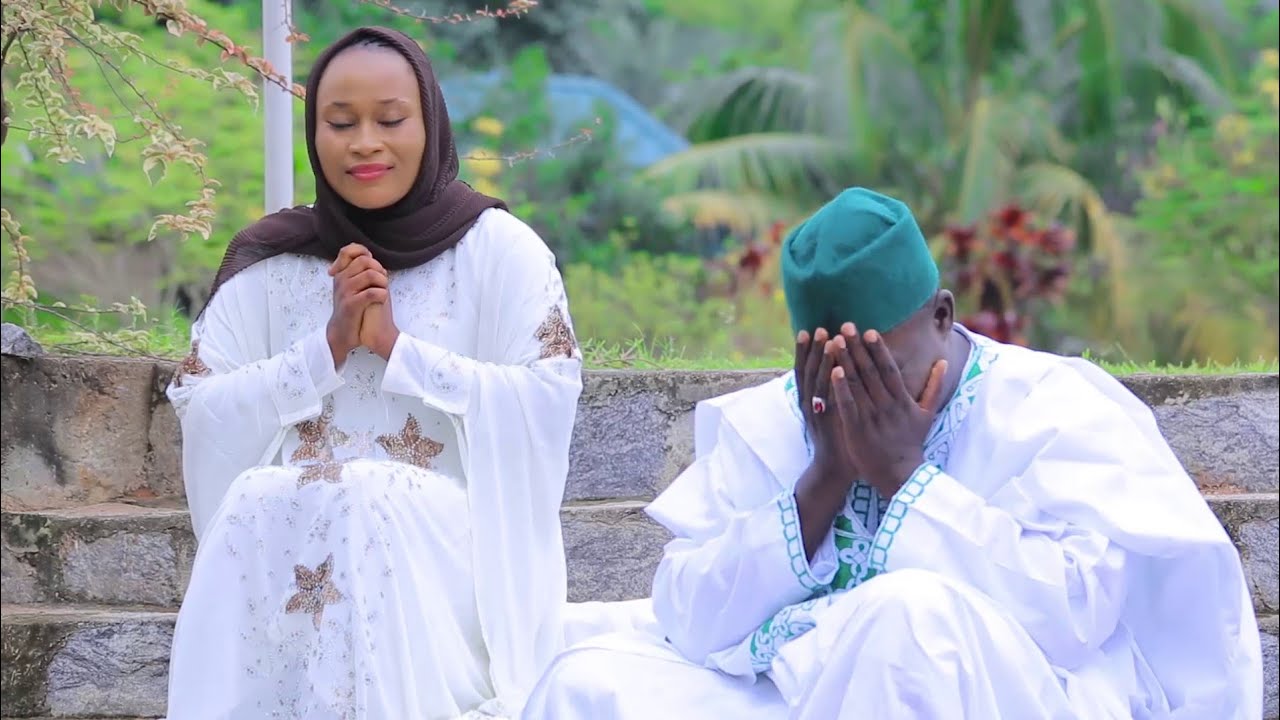 Assalamu Alaika Ya HABIBULLAH || Hafiz Abdullah Ft Sayyadah Hajara A ...