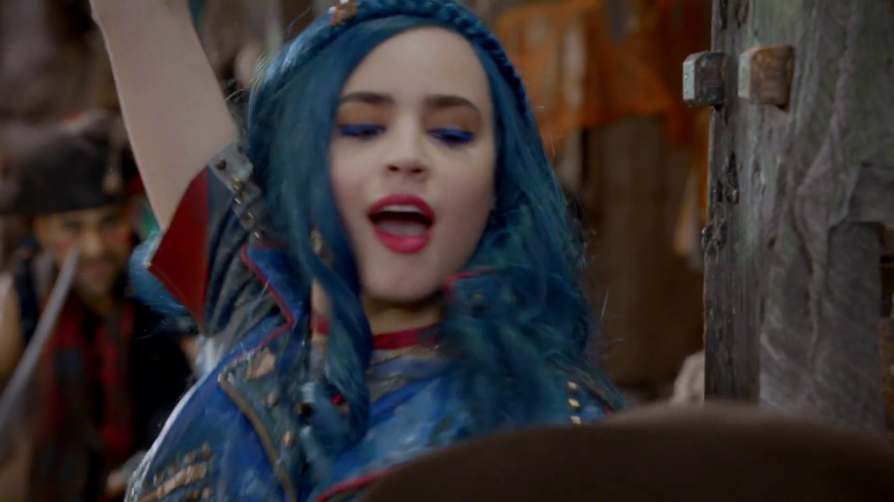 Descendants 2 | Sword Fight Sneak Peek! | It's Going Down Special ...