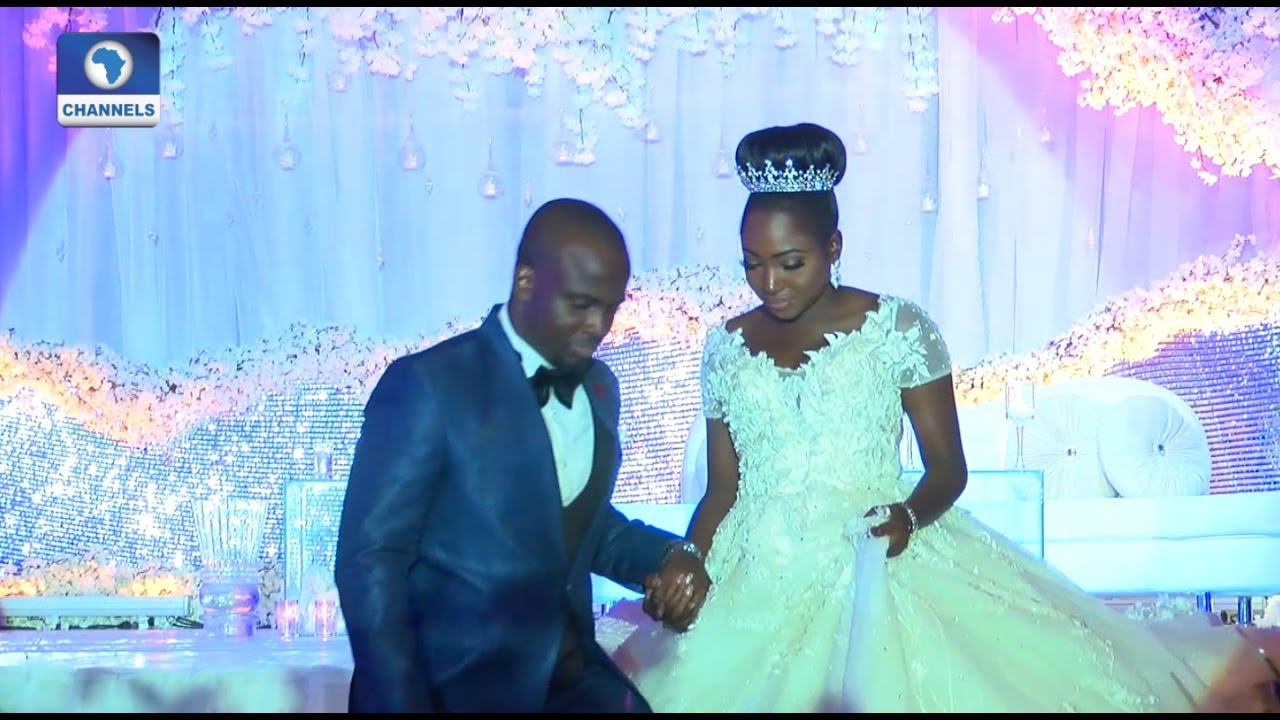 Metrofile: Phoebe Larry Izamoje Ties The Knot With Damilola Asolo - YouTube