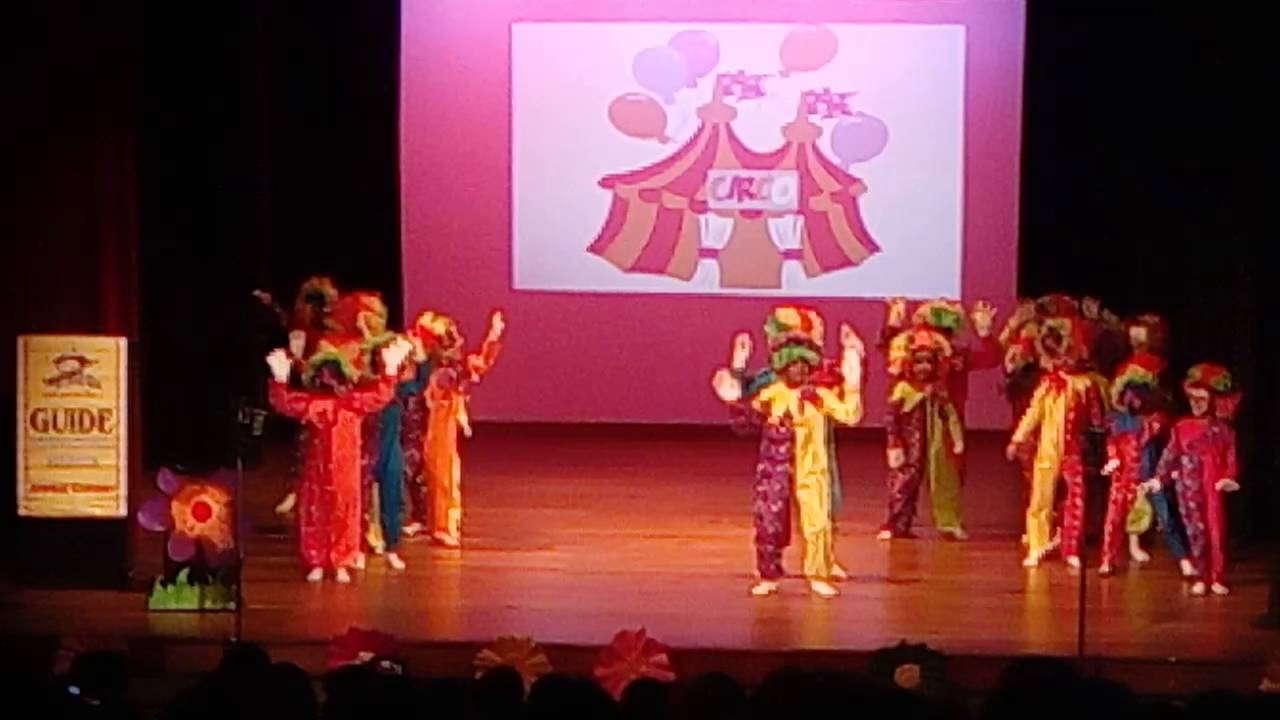 Clown dance - YouTube