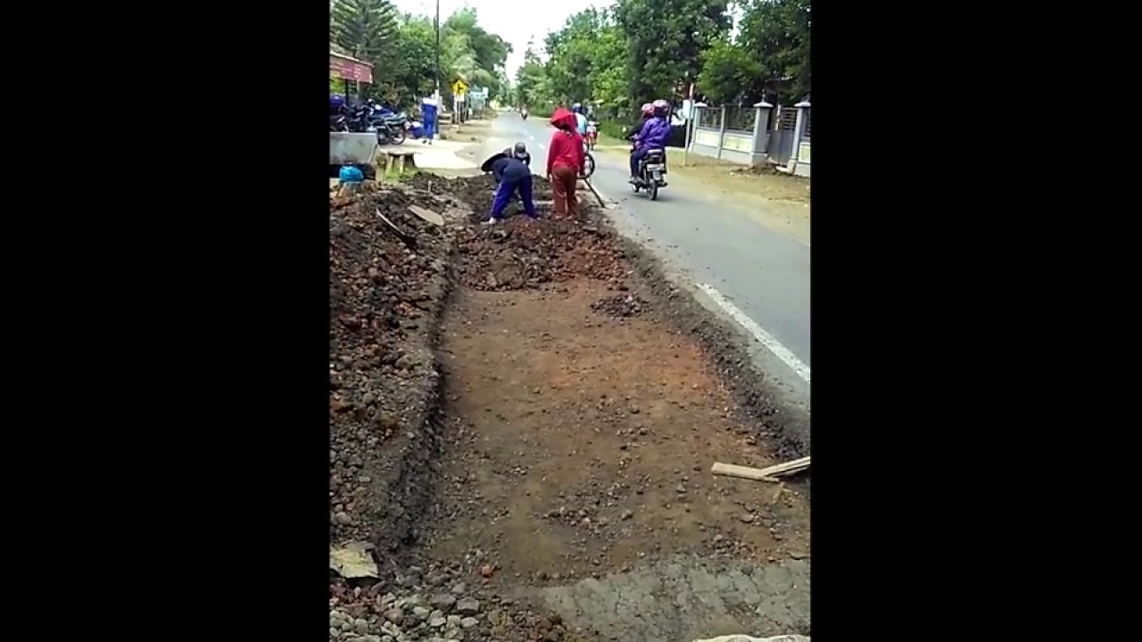 Aplikasi Patching Jalan dengan DIFA SOIL STABILIZER di Kabupaten ...