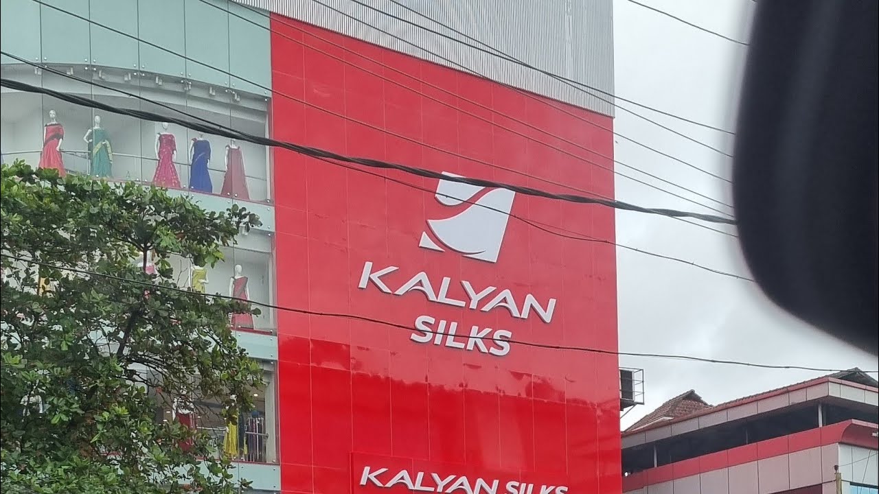 "Exploring the Finest Fashion at Kalyan Silks Thiruvalla - Shopping Vlog" @Wander-n4w - YouTube