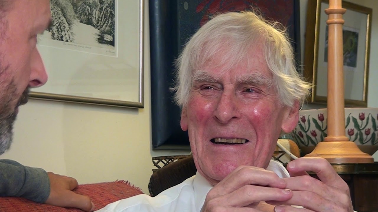 James Roose-Evans on directing Harold Pinter's "The Dumb Waiter" - YouTube