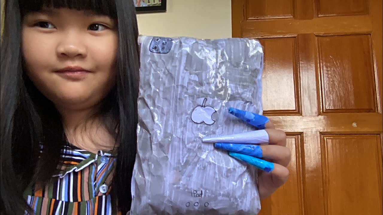 Showing Ya'll My paper ipad squishy - YouTube