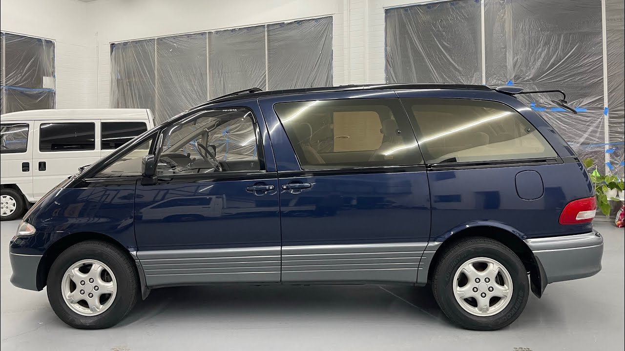 SOLD:Toyota Estima Lucida 4WD G-Luxury AT 21,250mi !!!!! - YouTube