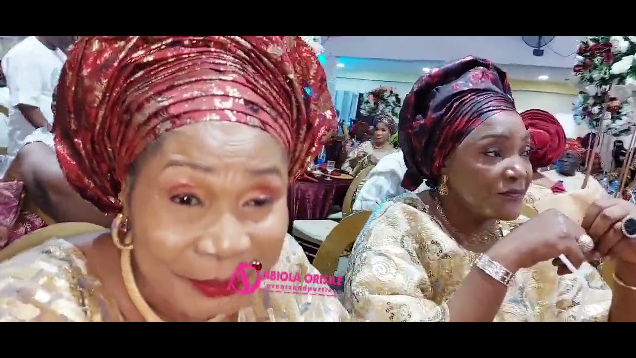 60 FABULOUS......SOCIETY WOMEN OF SAVORY LOOK AS THEY STEAL SHOW WITH ...