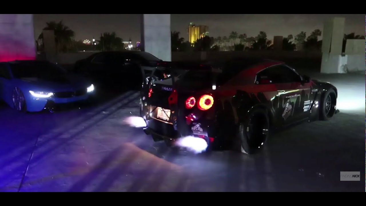 WIDEBODY NISSAN GTR R35 SPITTING FLAMES!!! - YouTube