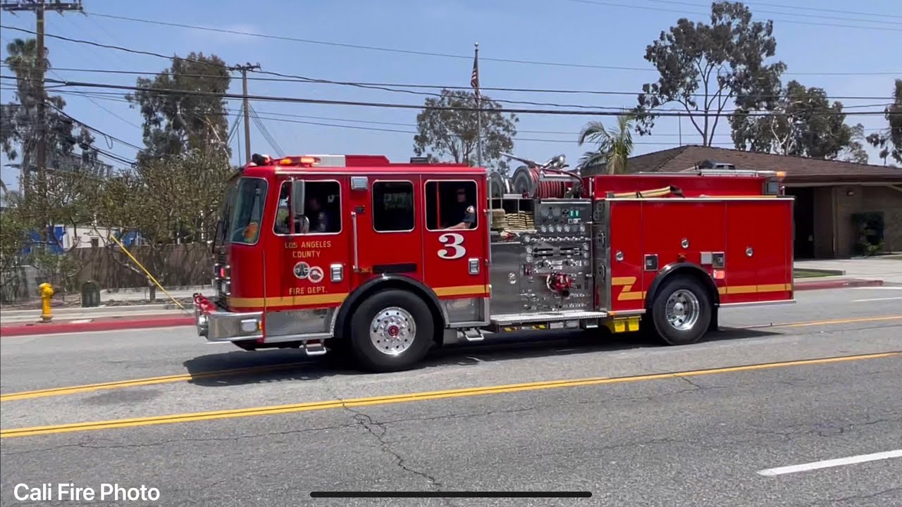 LACoFD Engine & Squad 3 Responding - YouTube
