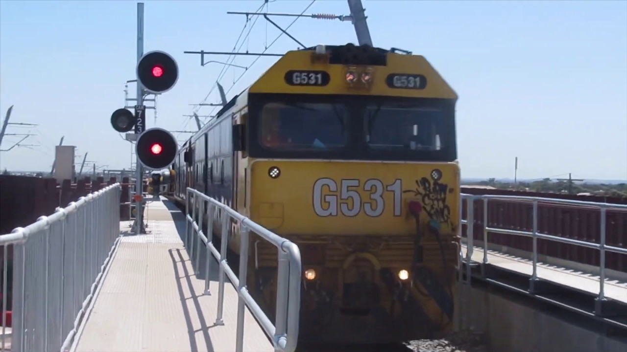 Carrum Station Opening day (first steel train over skyrail) Trains At ...