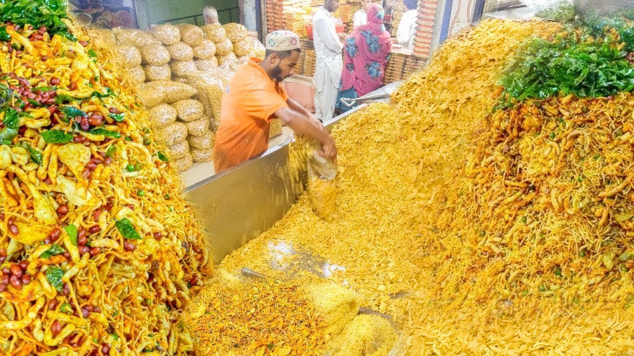 Nonstop Mix Nimco Making Factory | Besan Nimko Snacks RECIPE for Tea ...