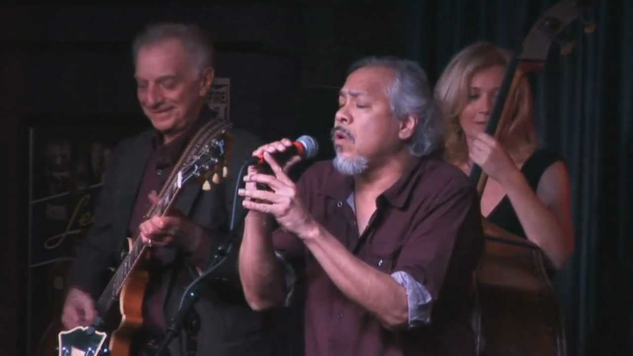 BoDeans' Sam Llanas with Les Paul's Trio - Tennessee Waltz / Blue Moon ...
