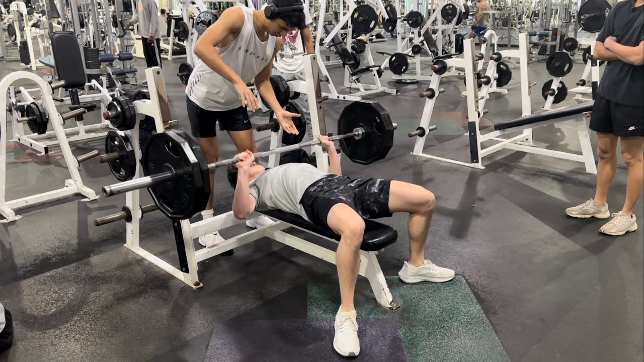 Day 11 New Bench Pr and Legs - YouTube