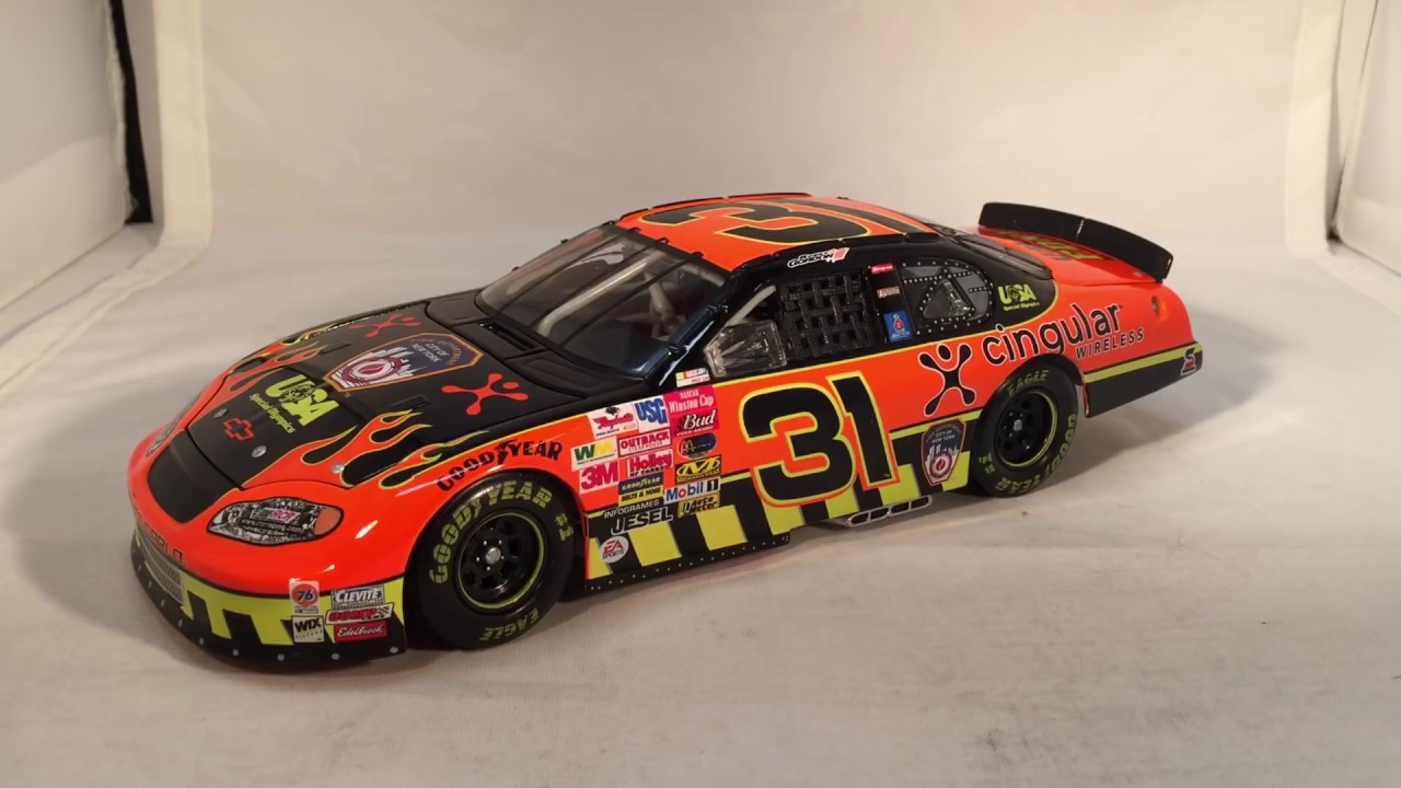 Review: 2003 Robby Gordon #31 Cingular/FDNY/Special Olympics Chevy 1/24 ...