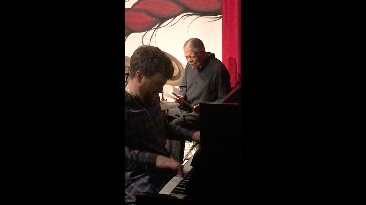 Un Poco Loco - Joe Warner Trio feat. Billy Hart & Tarus Mateen - YouTube