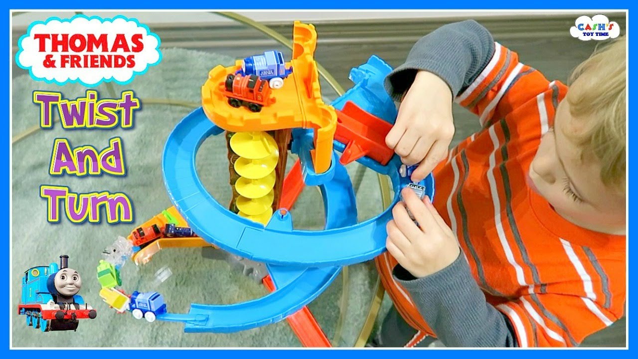 THOMAS & FRIENDS Twist & Turn Stunt Playset Toy Review - YouTube