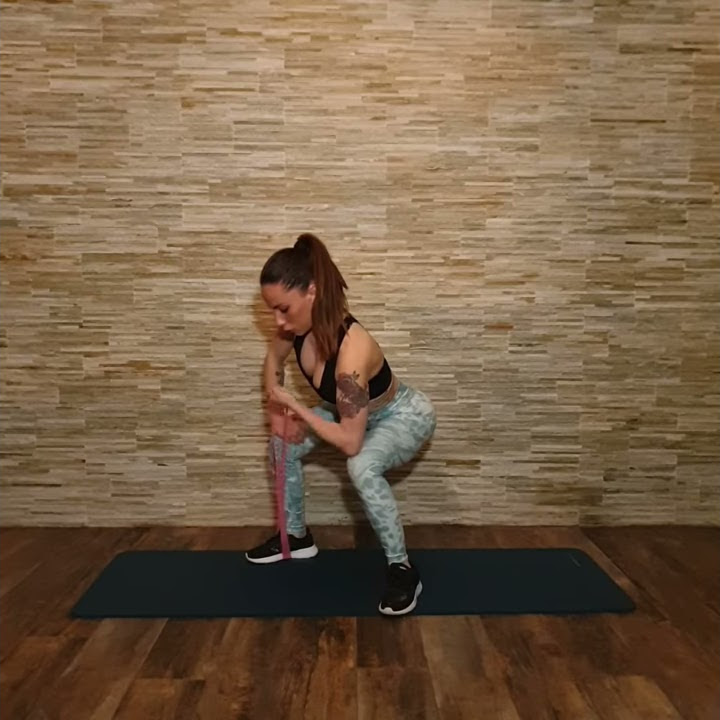 Curl concentrato elastico su coscia - YouTube