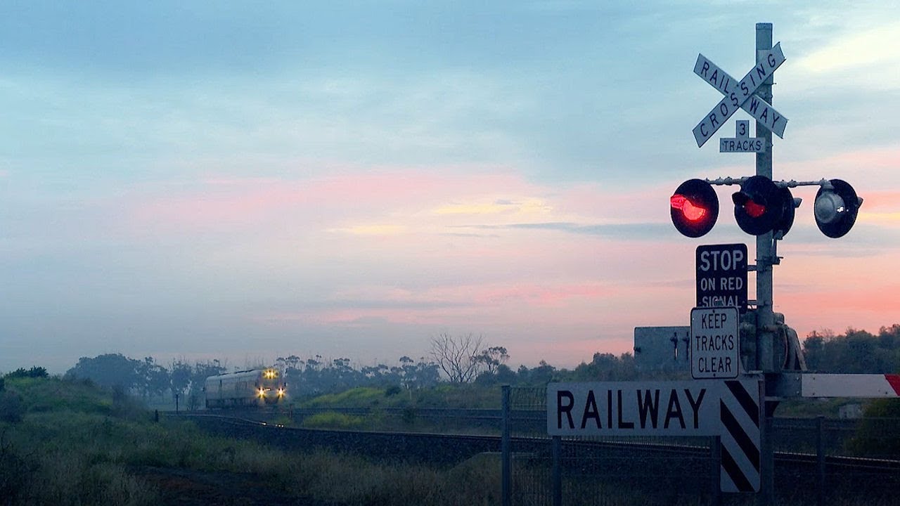Vline V/locity Passenger Train At Level Crossing (20/9/2012) - PoathTV ...