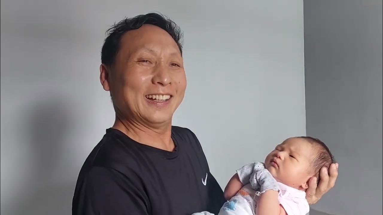 mi ntxhais xeeb ntxwv tau 10 hnub no lawm , tiam sis tag kis yuav ncaim mus deb2 27.8.2023 - YouTube