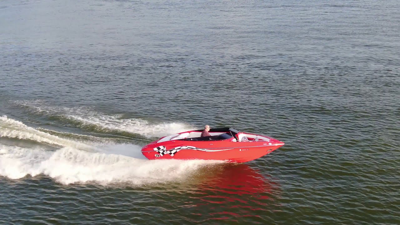 Morse Reservoir Boat Chase in 4K - YouTube
