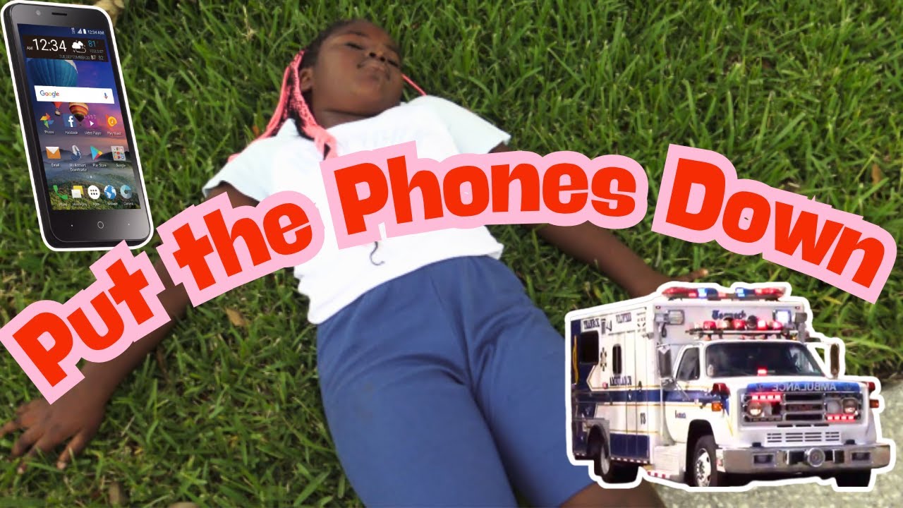 Girl hit by car while texting 😱| warning to all phone addicts - YouTube