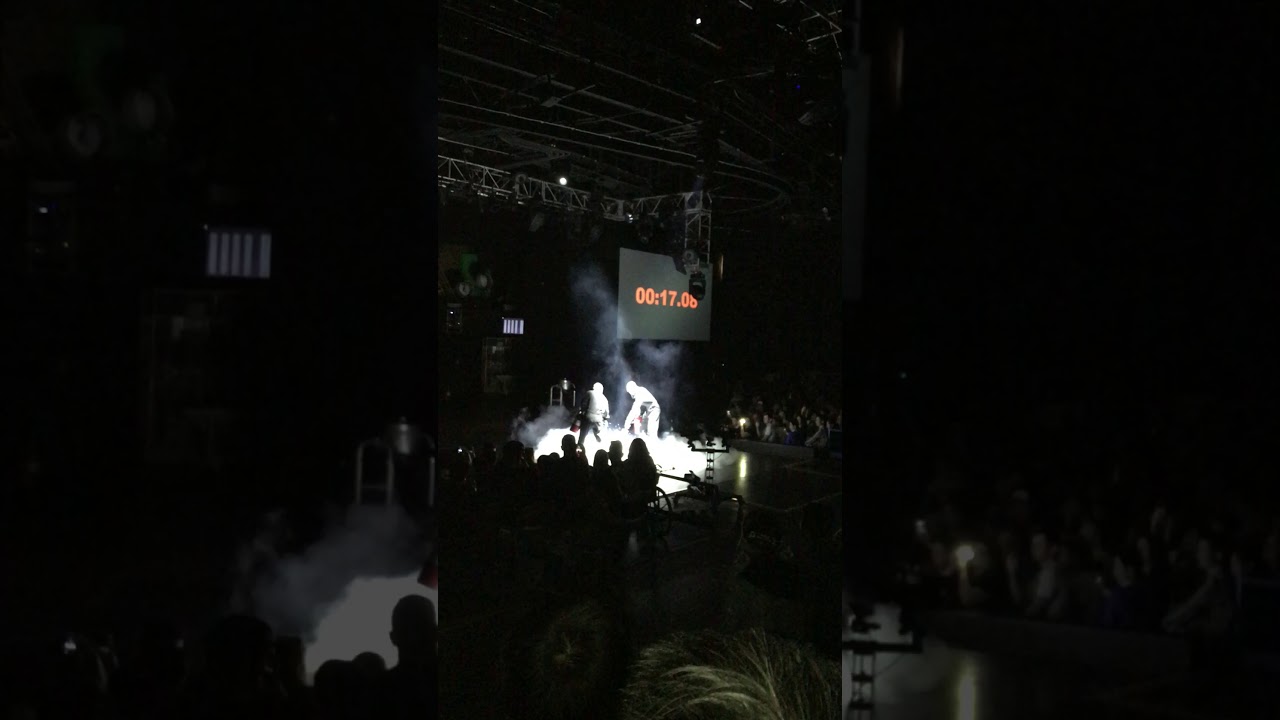 Man on Fire at Universal Studios Show - YouTube