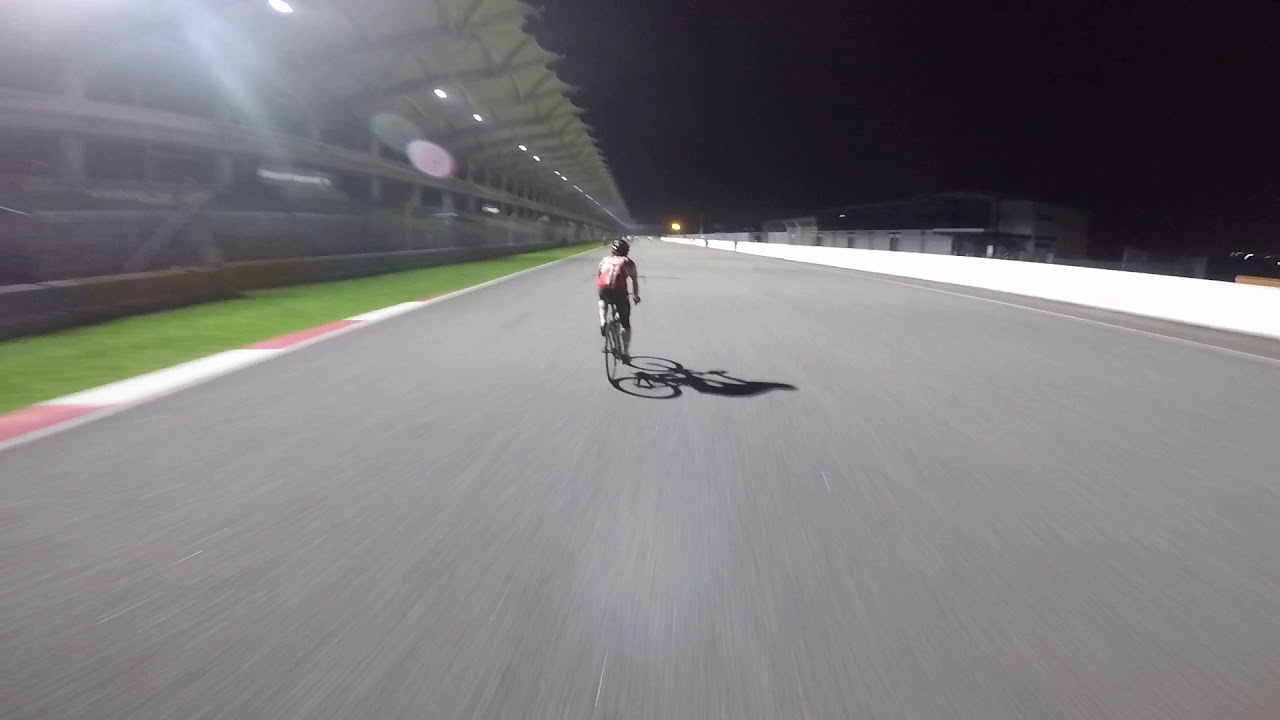 Sepang Circuit Night Ride 2018 - YouTube