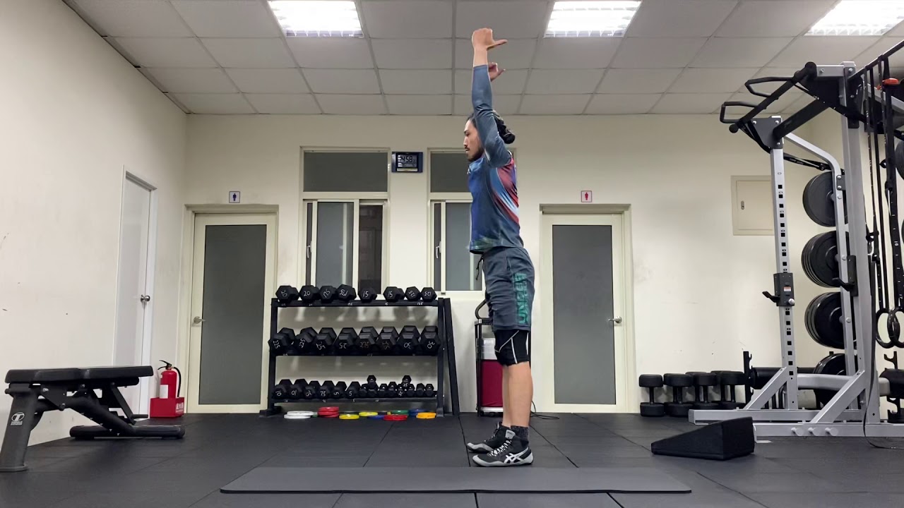 庫克深蹲Cook Squat(反式深蹲） - YouTube