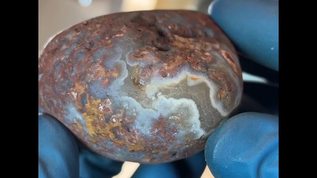 Lake Superior Agate - fragmented membrane transformation! - YouTube