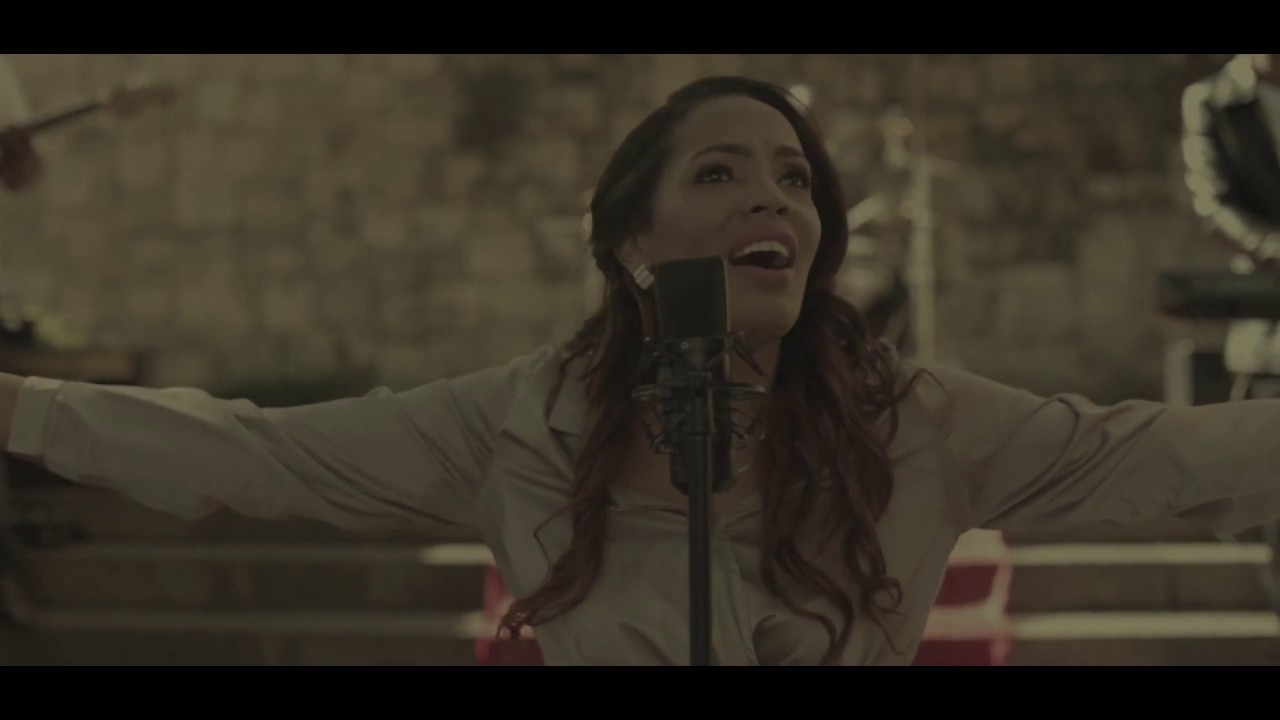 Jenny Moya - A Yahweh - (Video Oficial) HD - YouTube