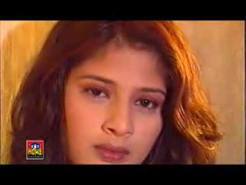YouTube - Chitta kabootar udaar chhooriya_ adida khanum.flv